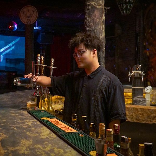 Mbee: Nghe tải album MBee