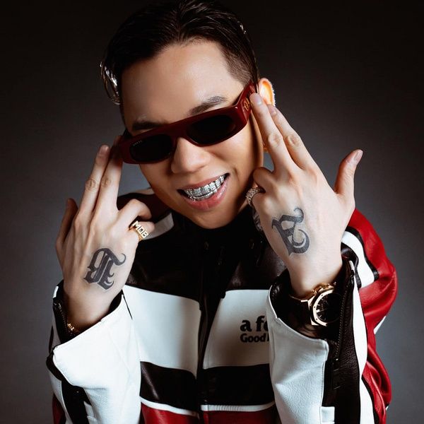 Andree Right Hand: Nghe tải album Andree Right Hand