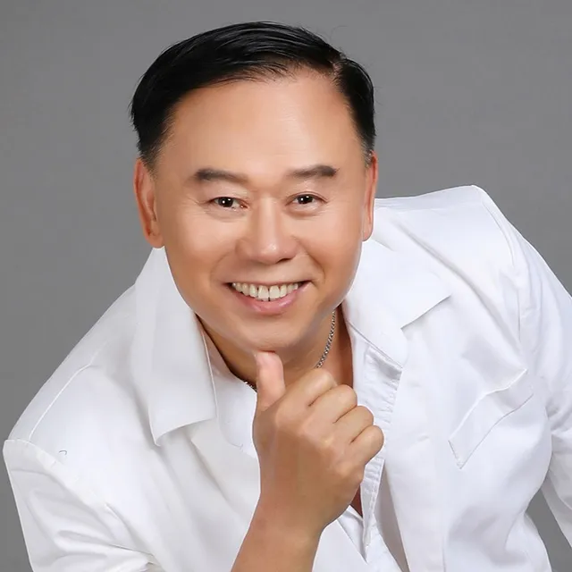 Khúc Chacha Đêm Này - Alex Châu - tải mp3|lời bài hát - NhacCuaTui